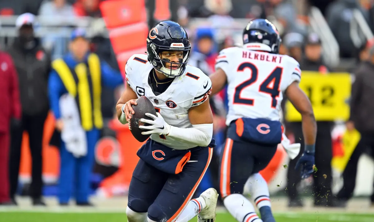 Week 16 Walkthrough: Justin Fields, Dual Threat